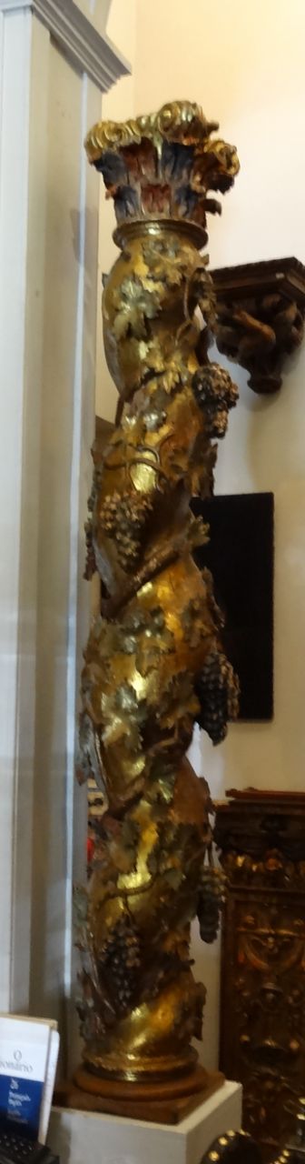 Coluna de talha dourada, oficina portuguesa, 1700 (c.), Portugal ...