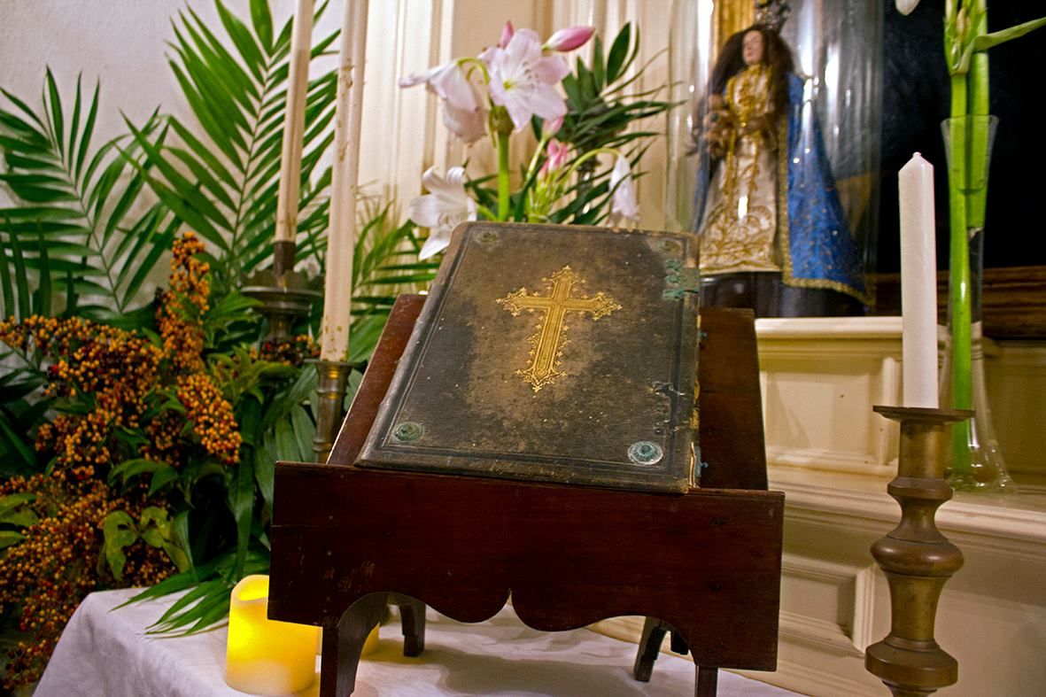 Missal sobre estante, oficina local, 1900 (c.), capela de Nossa Senhora ...