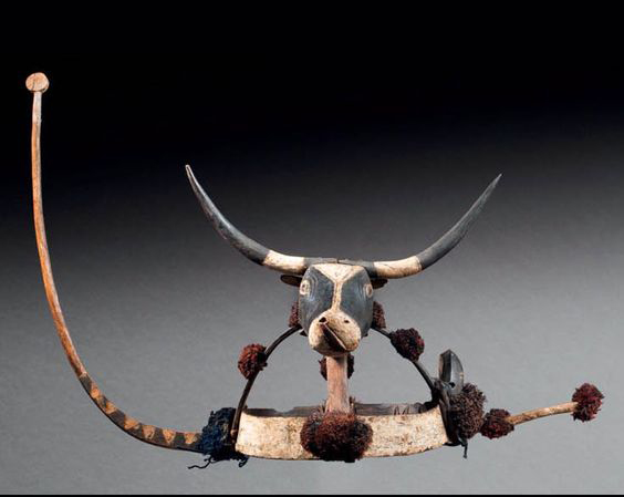 Adorno de cabeça feminino com Vaca Bruto, 1940 (c.), Bidyogo, Bidjogo ...