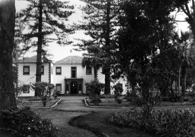 Fachada norte da antiga Quinta Vigia, 1936 (c.), Funchal, ilha da ...