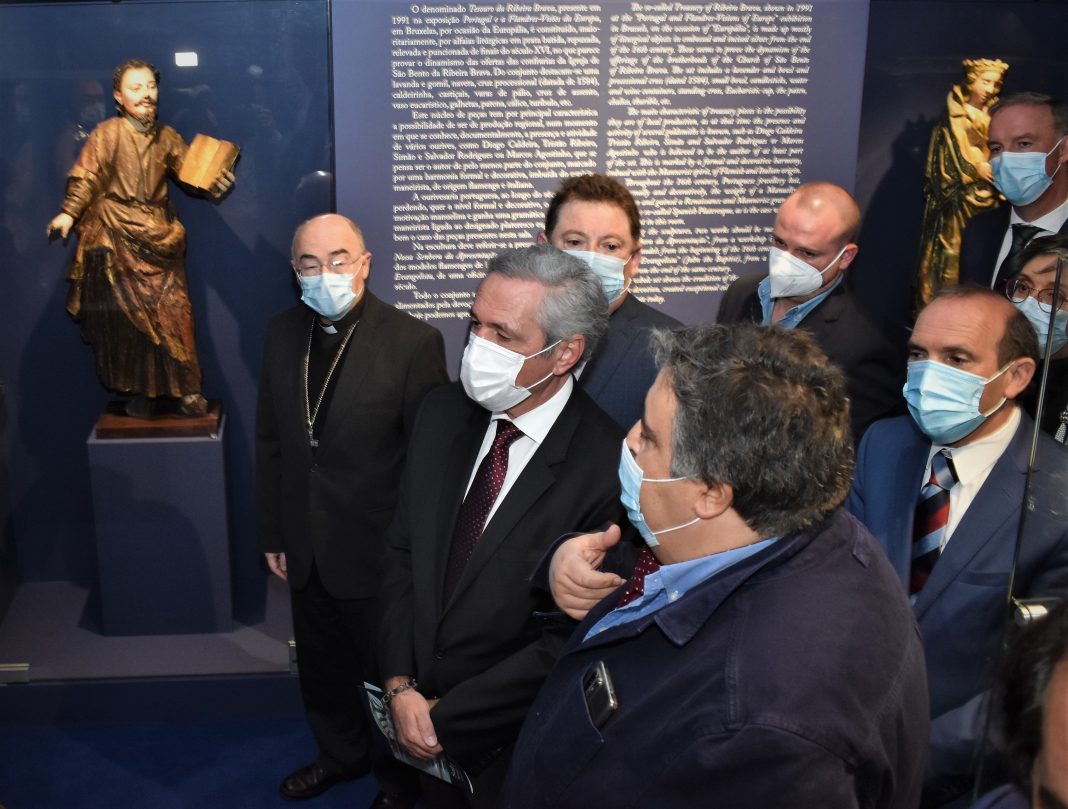 Inauguração da Sala do Tesouro da Matriz da Ribeira Brava com D. Nuno ...