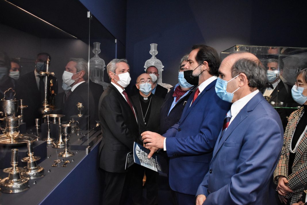 Inauguração da Sala do Tesouro da Matriz da Ribeira Brava com José ...