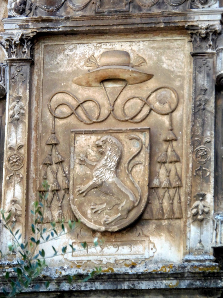 Brasão de armas de D. Afonso de Castelo Branco, bispo-conde de Coimbra ...