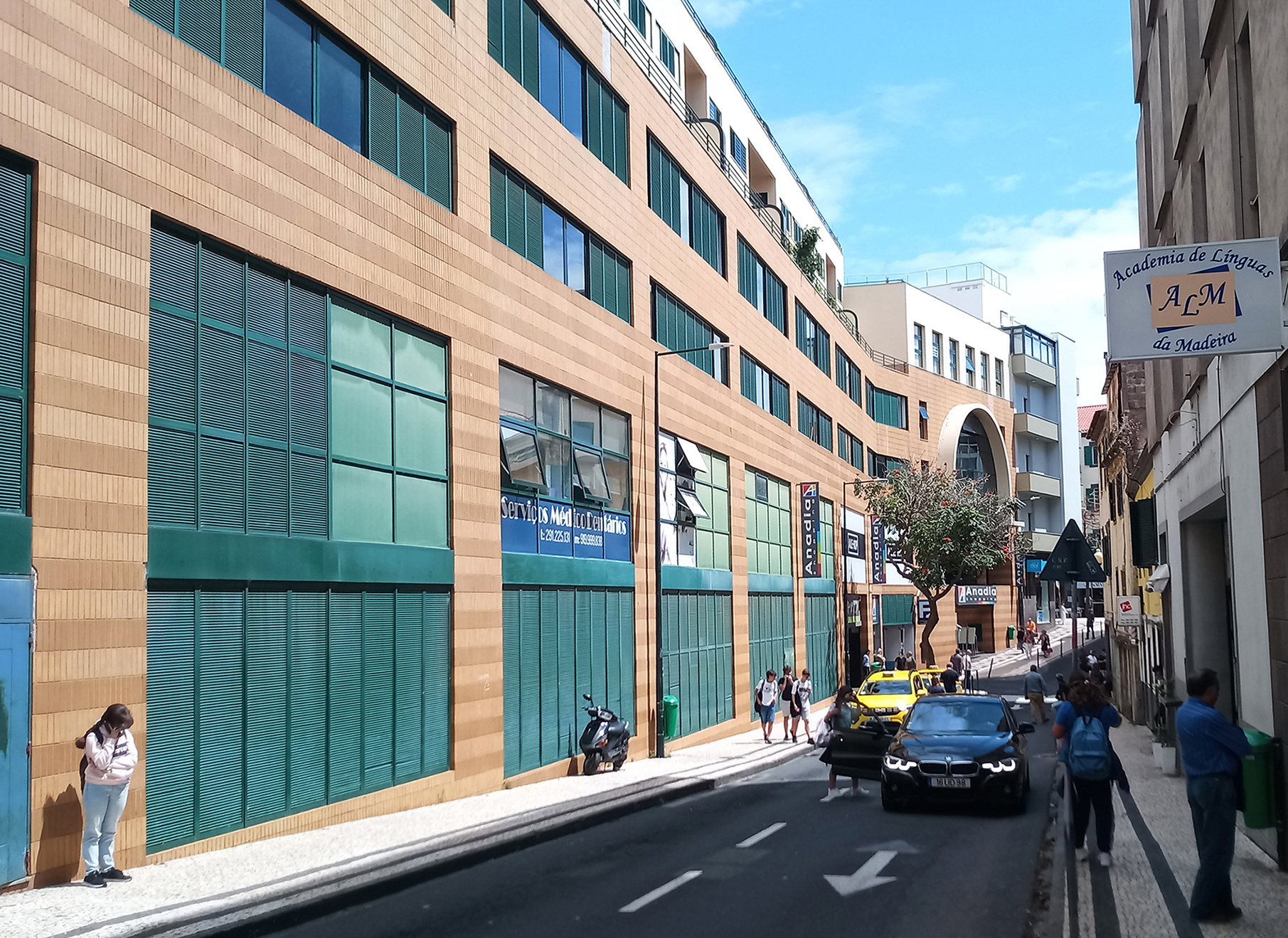 Centro Comercial Anadia Shopping, 2000 (c.), Rua do Ribeirinho, Funchal ...