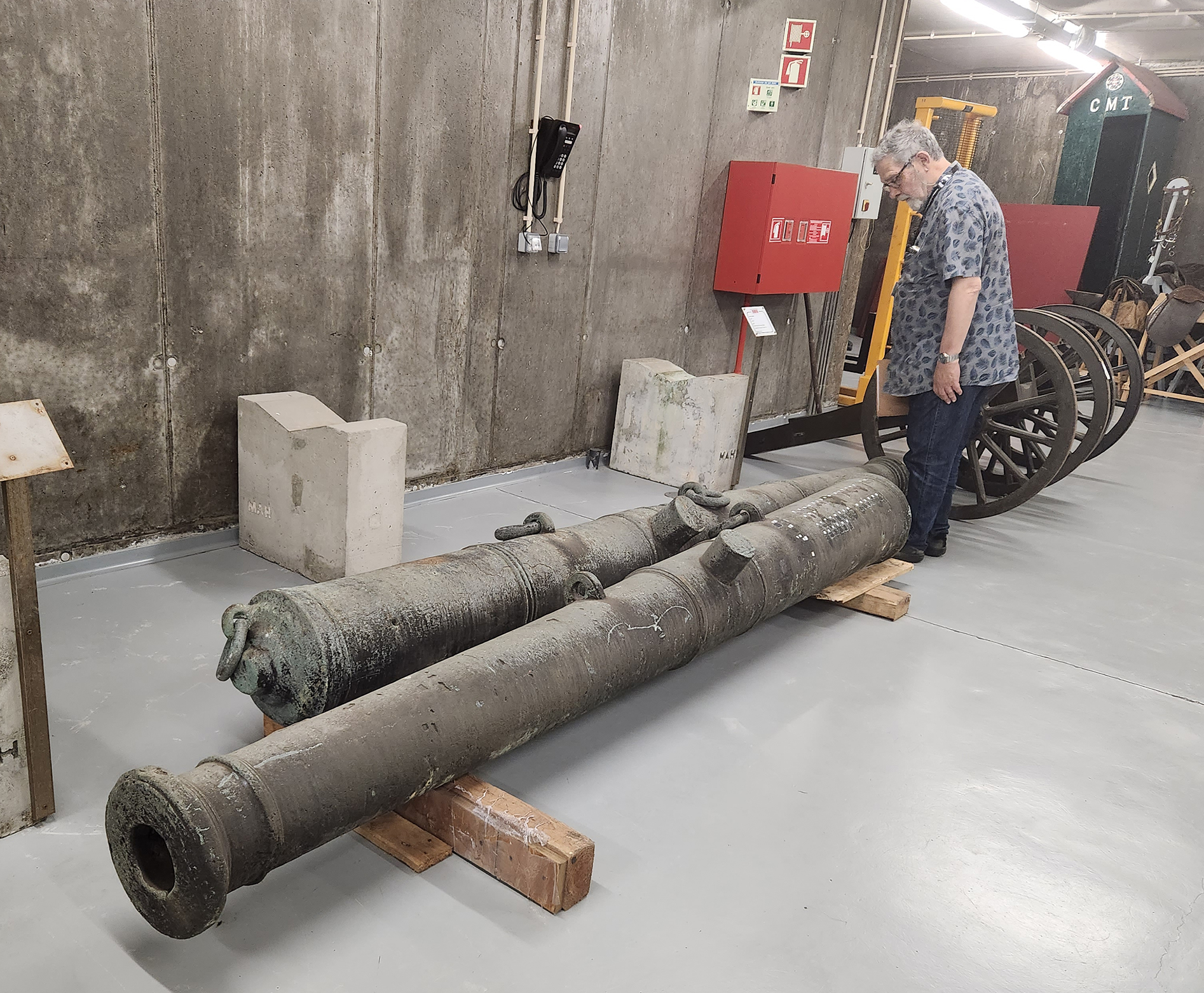 Rui Carita a as meias colubrinas de Angra, 1545 e 1575 (c.), reservas ...